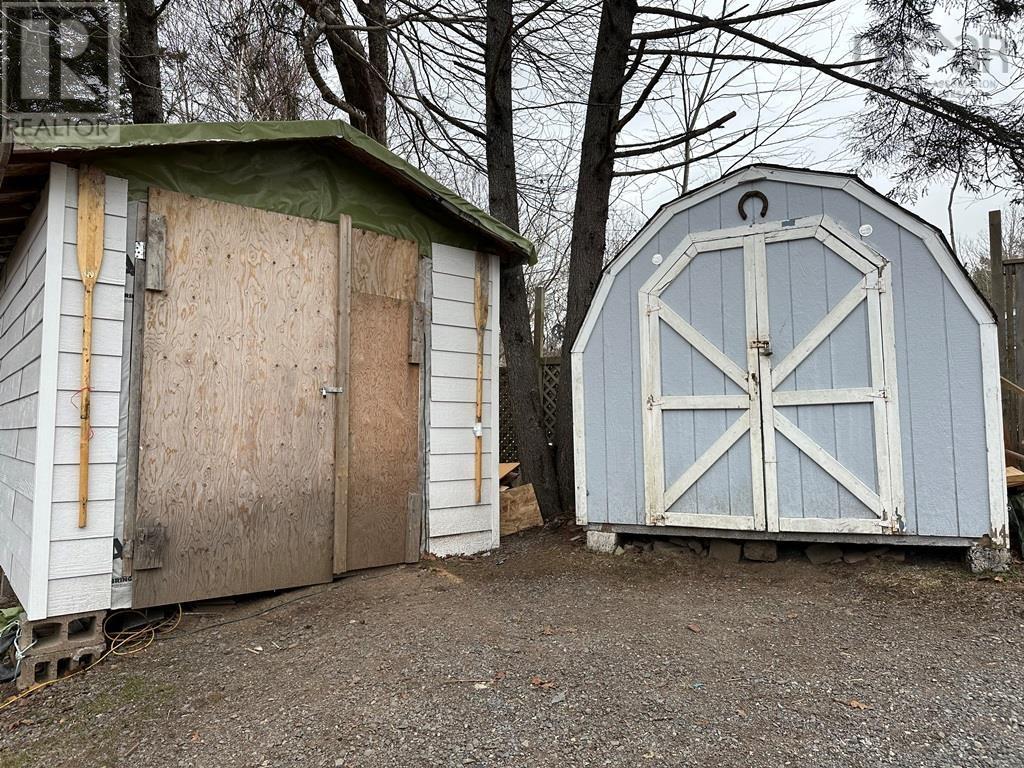 25 Middle River Road, Chester Basin, NS B0J 1K0