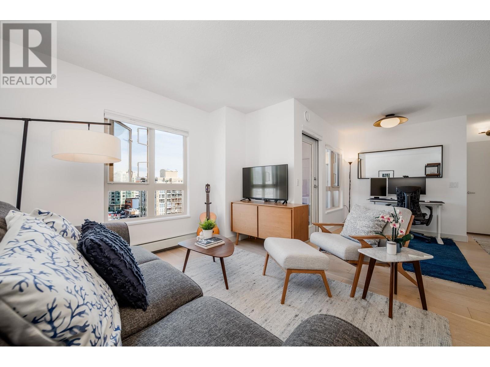 1004 121 W 15th Street, North Vancouver Condo For Sale : MLS# r2965585 ...