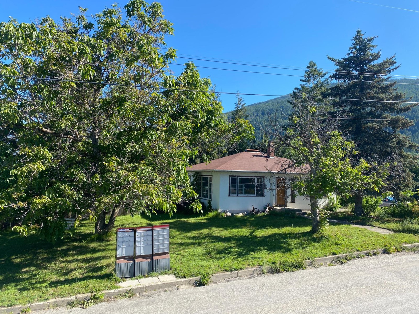 610 IBBITSON STREET - Creston - British Columbia » ID# 2477870 » Royal ...