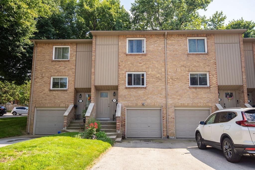 73 Fonthill Road, Hamilton, Ontario L9C 6T1 (27098573) | The Kate ...