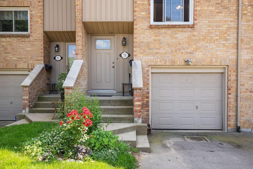 73 Fonthill Road, Hamilton, Ontario L9C 6T1 (27098573) | The Kate ...
