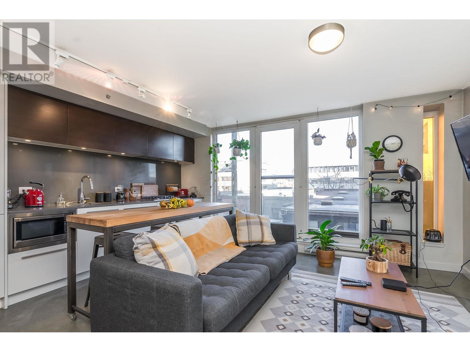 Jared Gibbons | Top South Surrey White Rock Langley Realtor