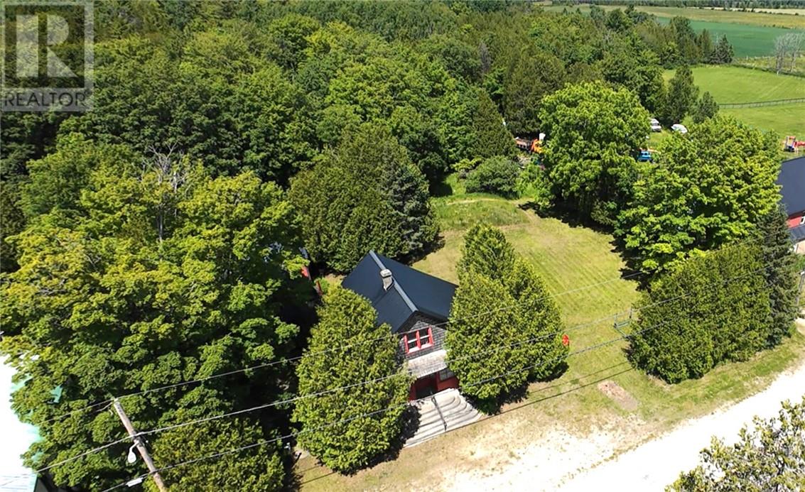 9318 Hwy 542 Highway, Spring Bay, Ontario P0P 2B0 (27901790)