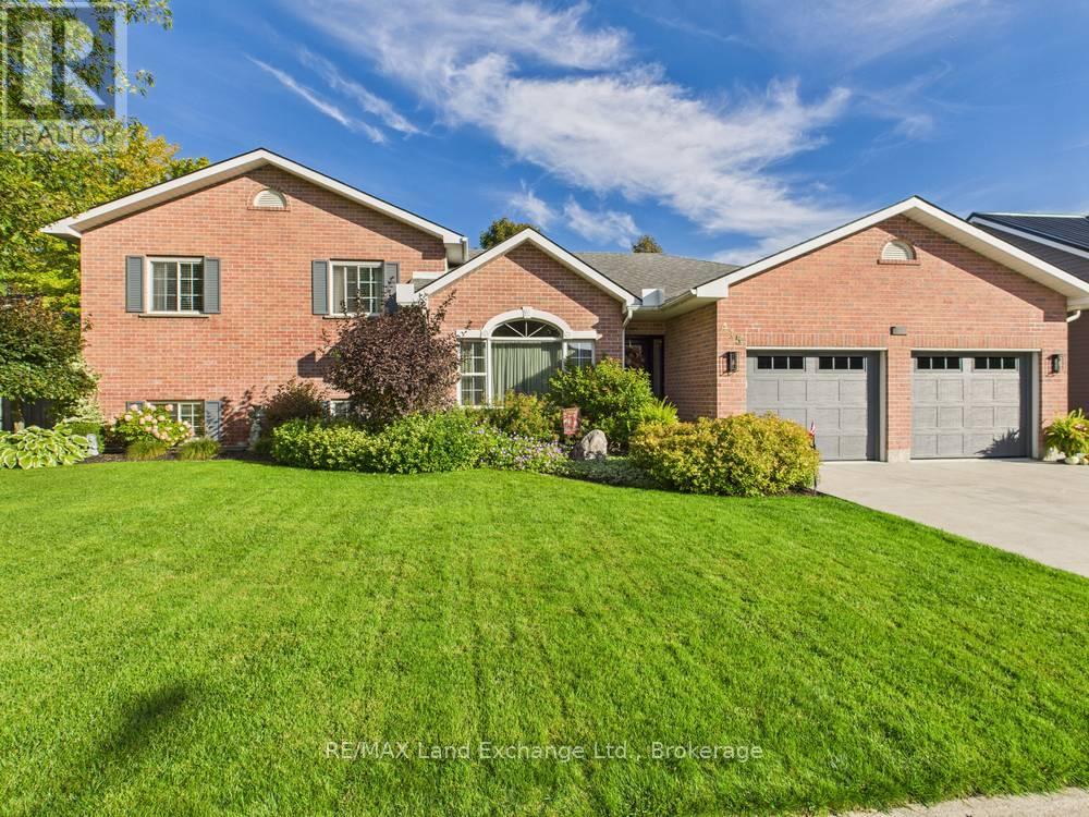415 MACDOUGALL DRIVE Kincardine, Ontario N2Z3A9 | House For sale ...
