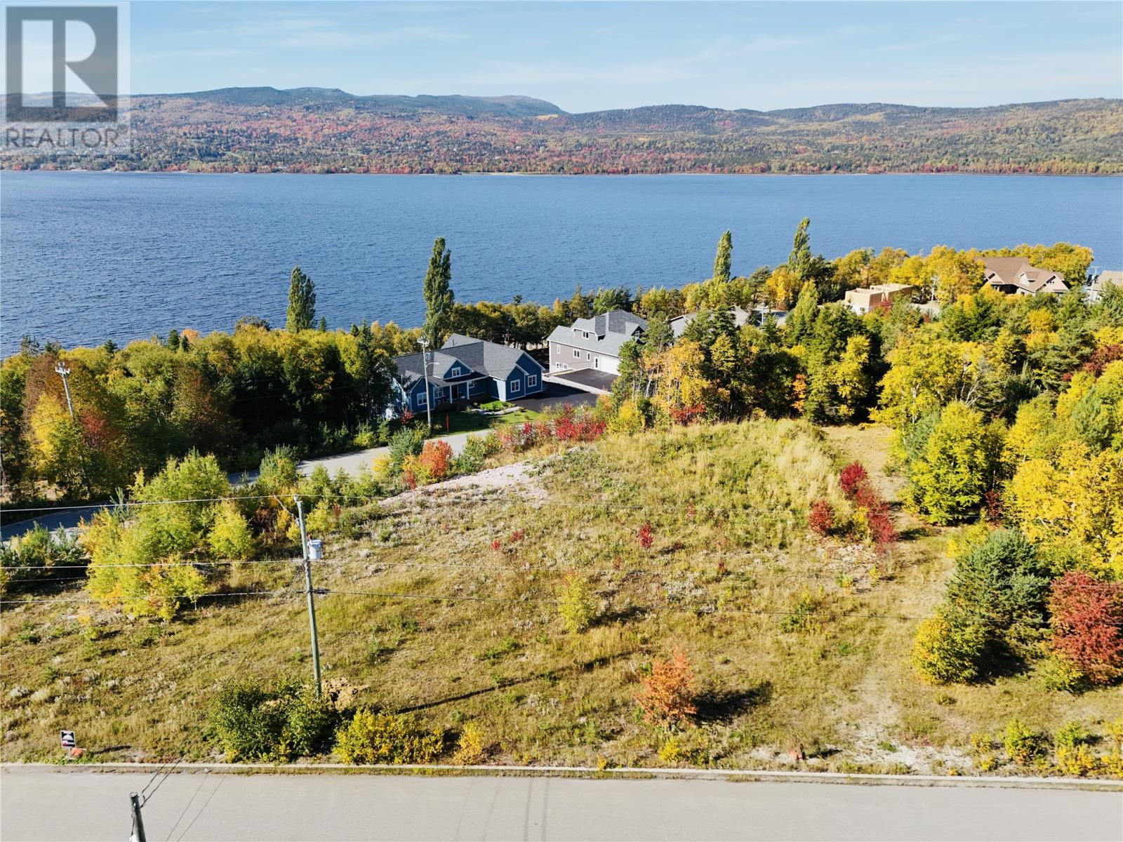 27 Bowater Boulevard, Pasadena, Property Listing: MLS #1293014
