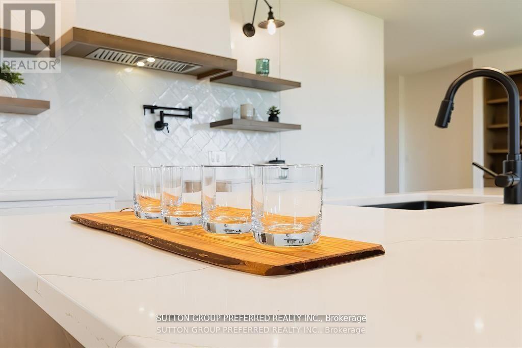 Photos of 159 Renaissance Drive. St. Thomas, ON - London Home Prices