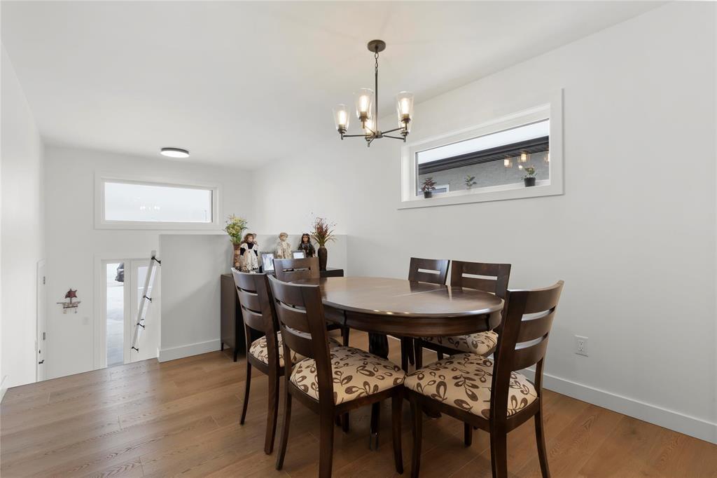 21 Grouette Crescent, Ste Anne, Manitoba R5G 0C2 (29245962) - Keith ...