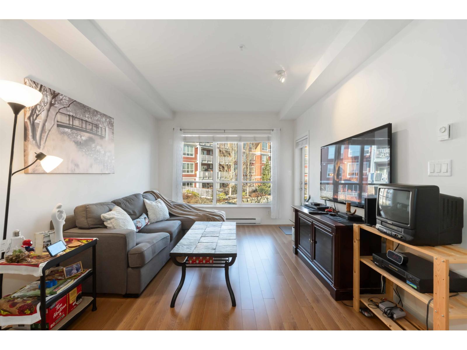 414 6440 194 Street, Surrey, British Columbia V4N 6J7 (29288925) ????️ ...